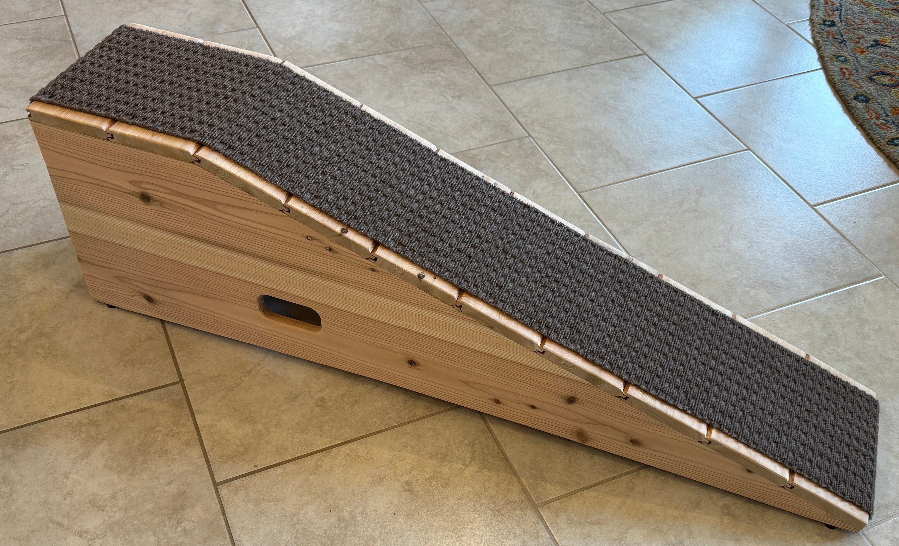 Perfect Long Ramp With a Gentle Angle for Dogs and Cats. With a Carpet ...