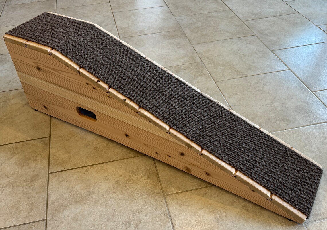 Perfect Long Ramp With a Gentle Angle for Dogs and Cats. With a Carpet ...