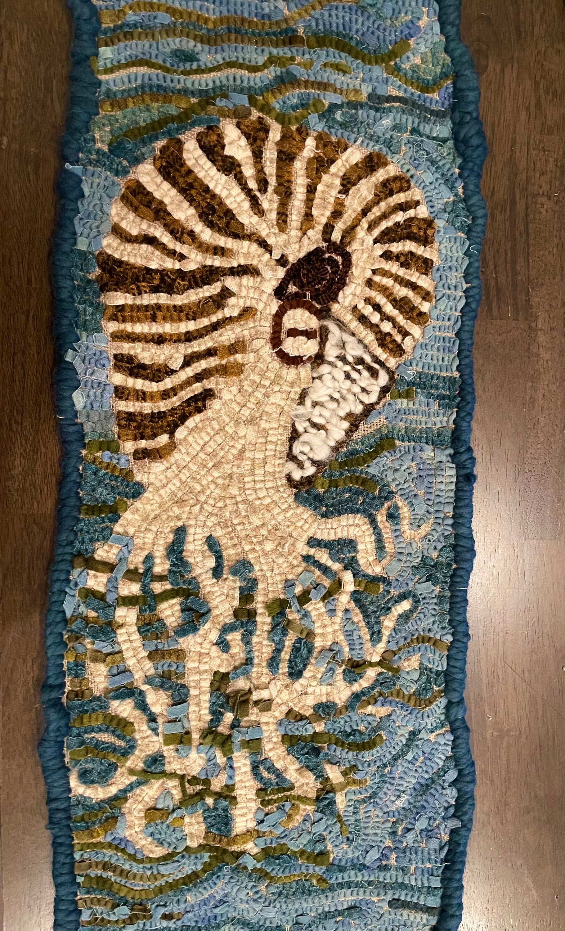 Hand Hooked Wool Rug “the Nautilus” - Etsy