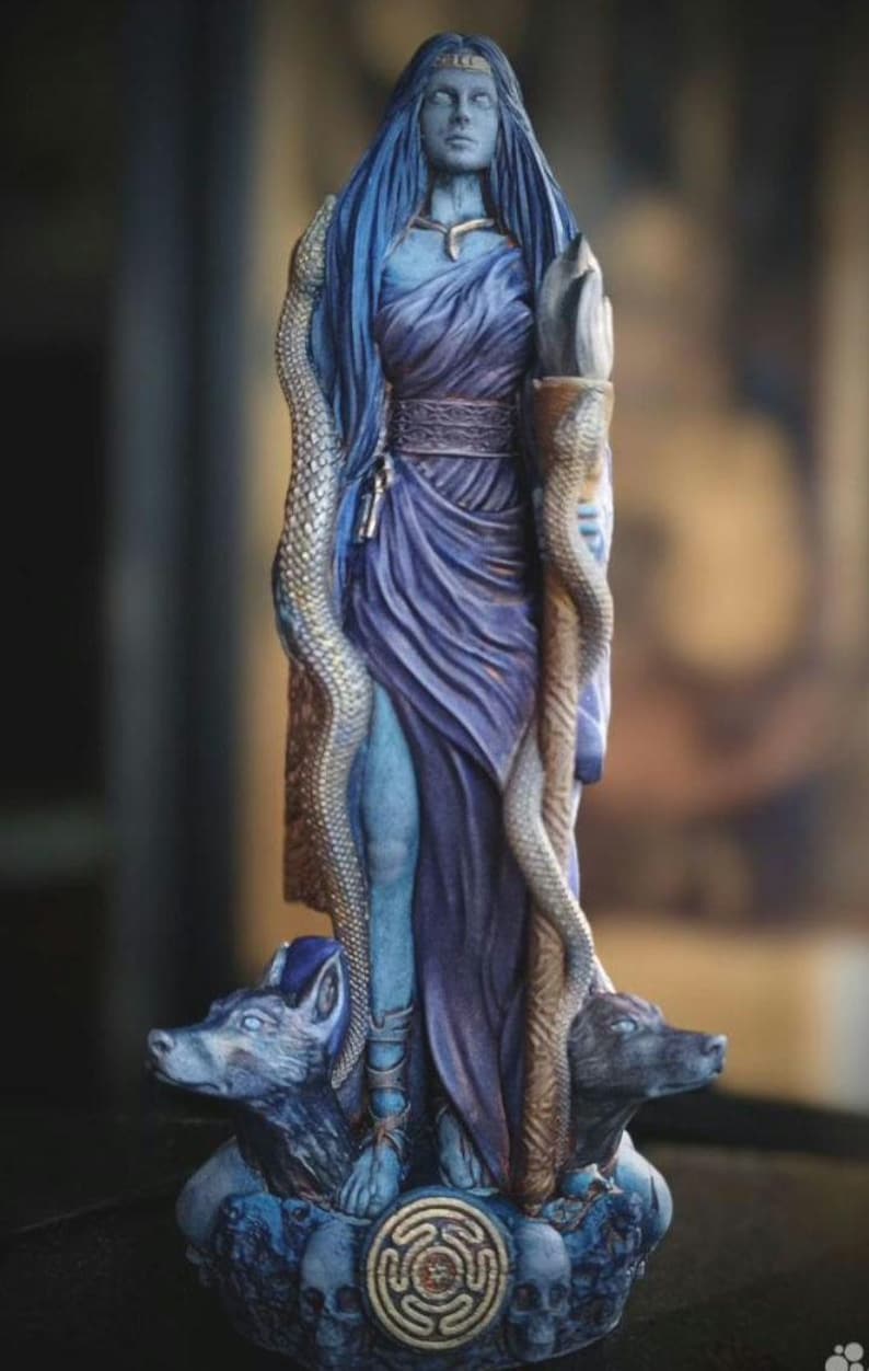 Hecate Statue, Greek Goddess Sculpture, Altar Decor (19cm) - Etsy