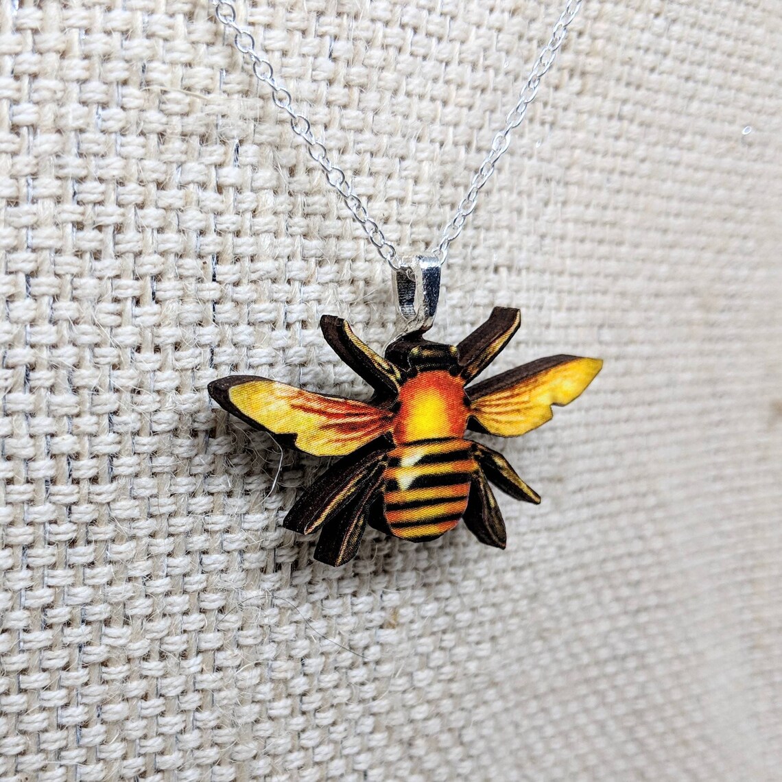 Bee Necklace / Bee Pendant / Bee Jewelry / Bee Accessory / | Etsy