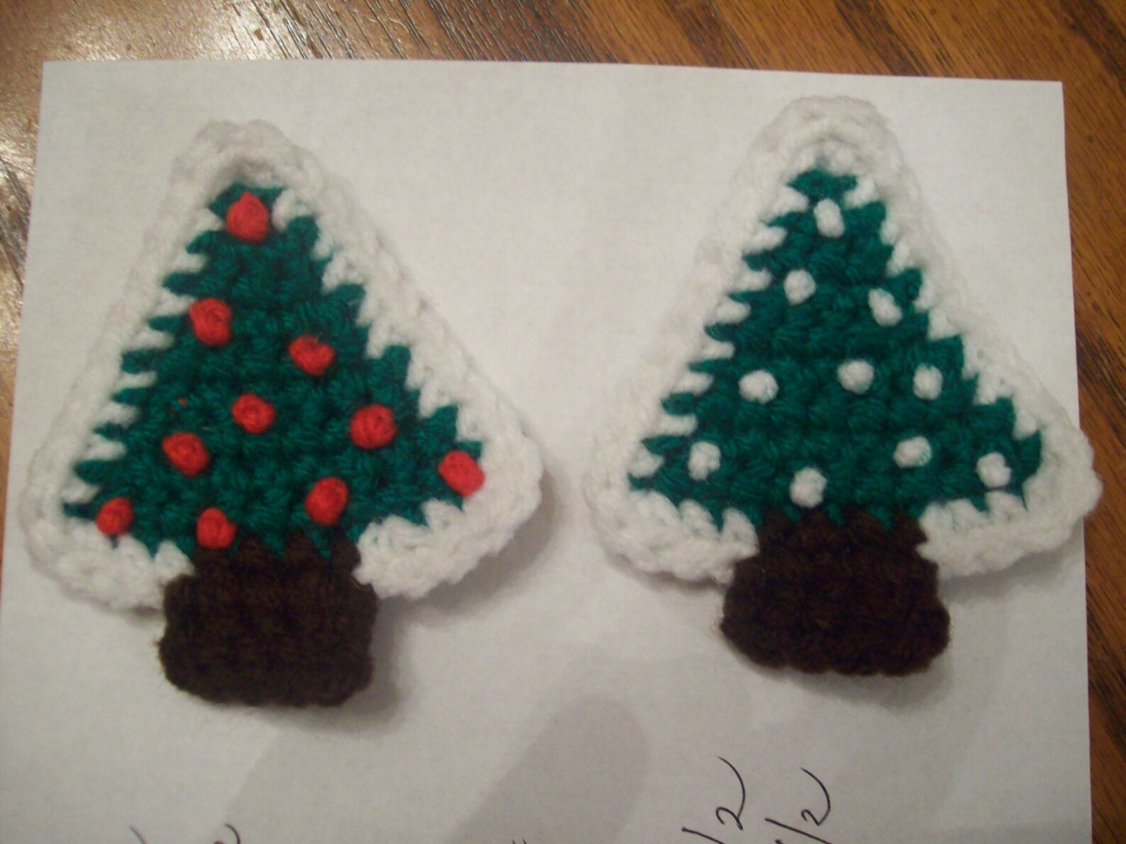 Crocheted Giant Christmas Appliques, Embellishments, Magnets or Pins ...