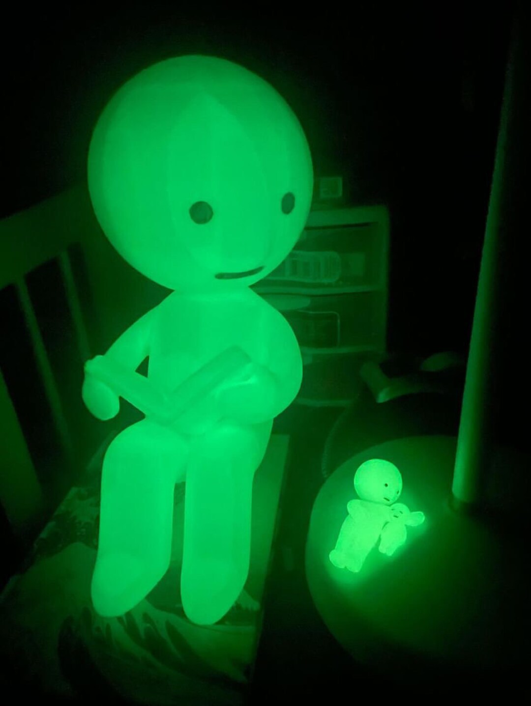 GIANT SMISKI Figure, Glow in the Dark, 3D Printed, 12" Tall - FREE ...