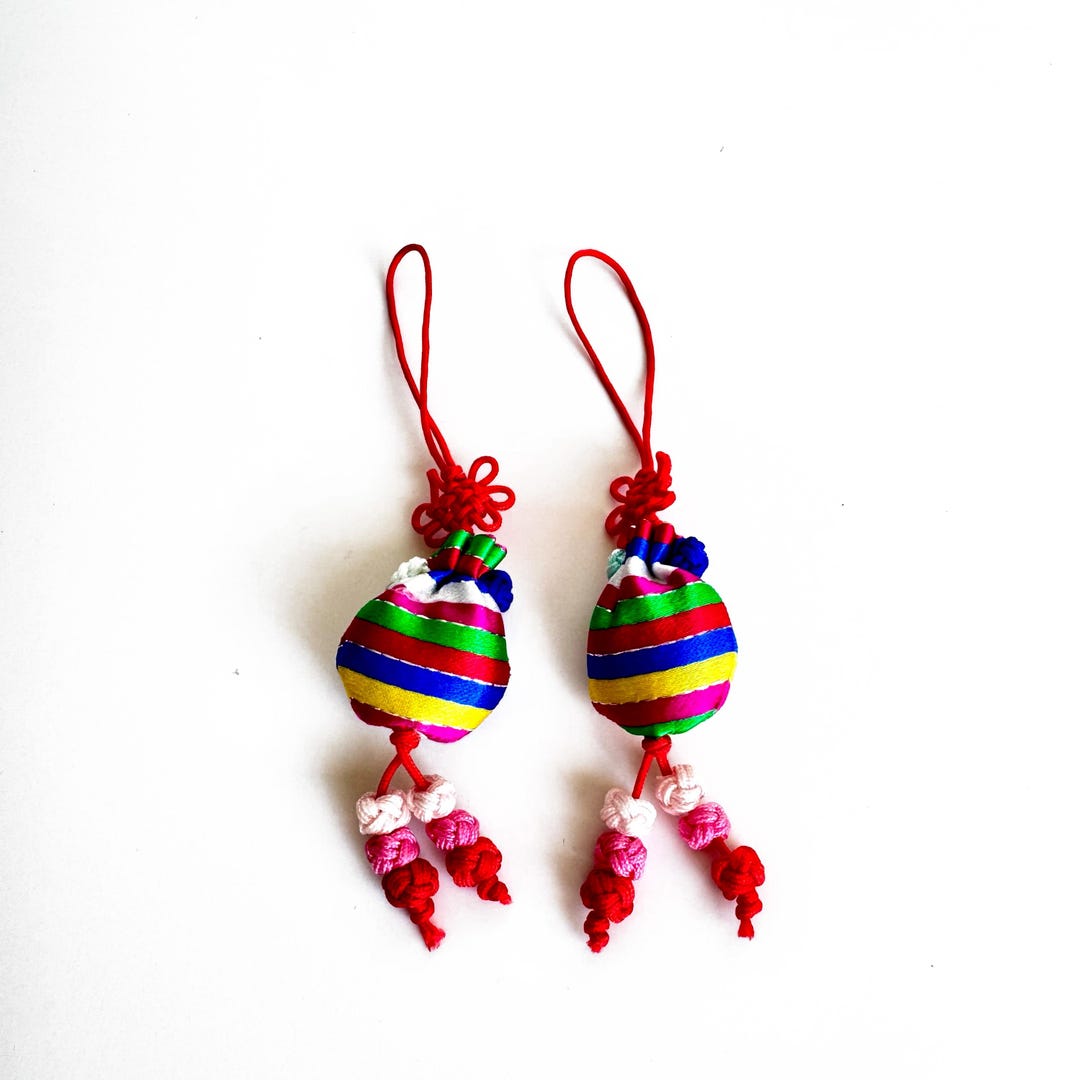 Korean Good Luck Seakdong Rainbow Tassel Set - Etsy