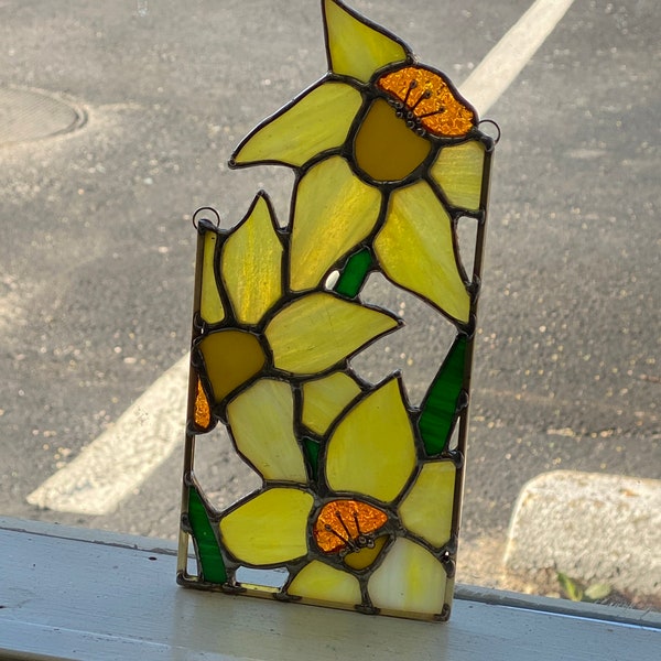 Glass Daffodil - Etsy