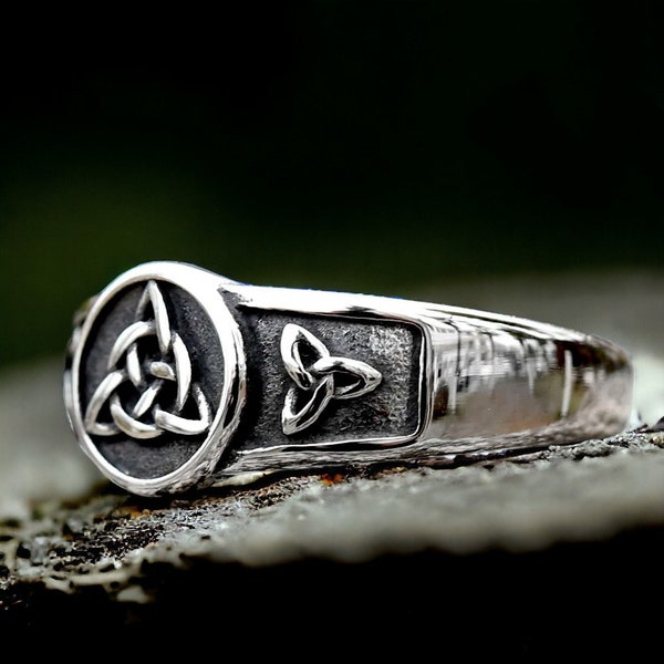 Wicca Ring - Etsy