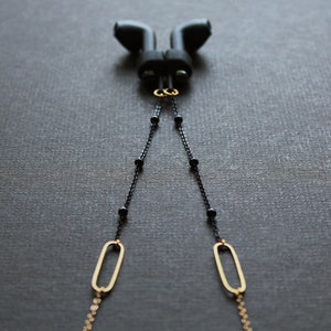 Anti Lost Earbud Chain Strap, Black and Gold Ear Pods Holder Necklace ...