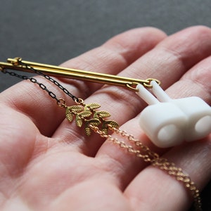 No-loss Magnetic Earpods Necklace Brass Leaves, Gold and Black Ear Buds ...