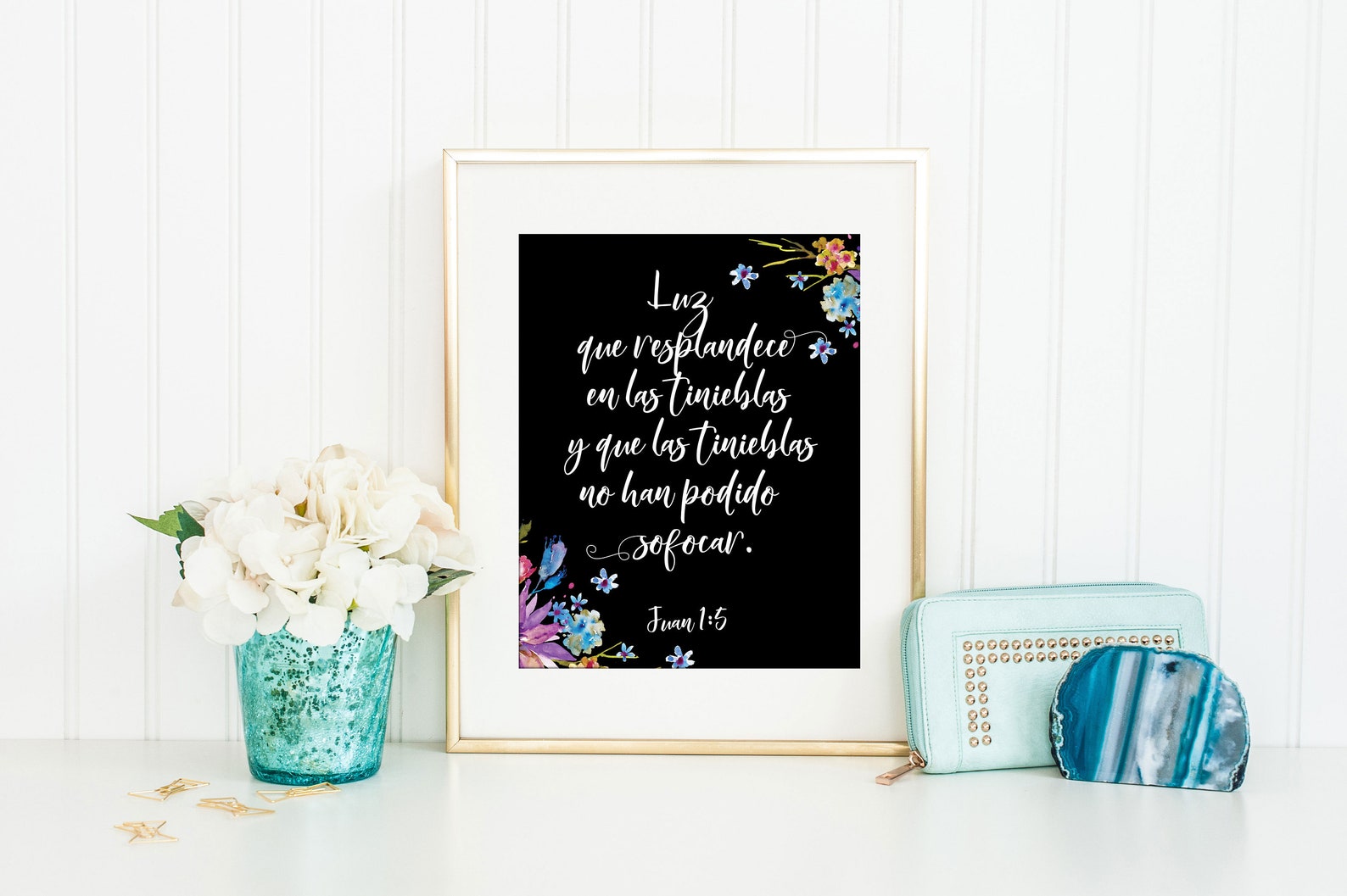 Spanish Bible Verse Wall Art / Biblia Espanol / Juan 1:5 / | Etsy