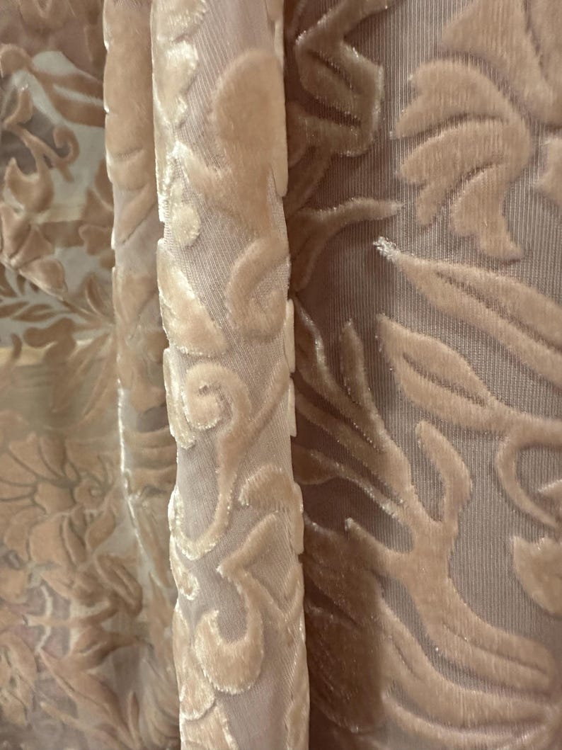 Dusty Pink Silk Velvet Devore Fabric: Floral Design. Tone on Tone. - Etsy