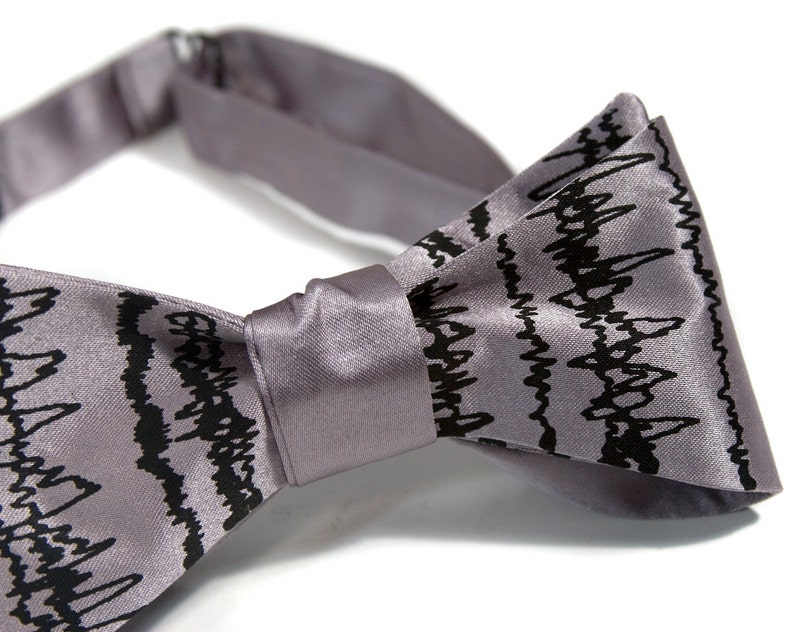 Brainwaves Bow Tie, Self Tie Bow Tie. EEG Sleep Cycles, Brain Waves Bow ...