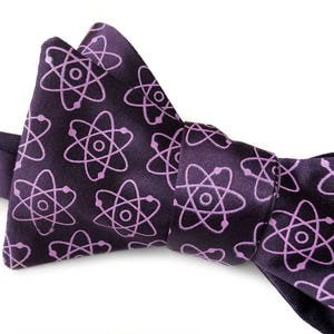 Atoms Bow Tie. Molecular Model, Atoms Print, Science Bow Tie. Science ...