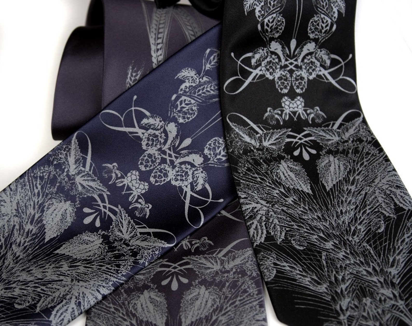 Botanical Print Tie. Beer Necktie. Hops, Wheat & Barley Men's Tie ...