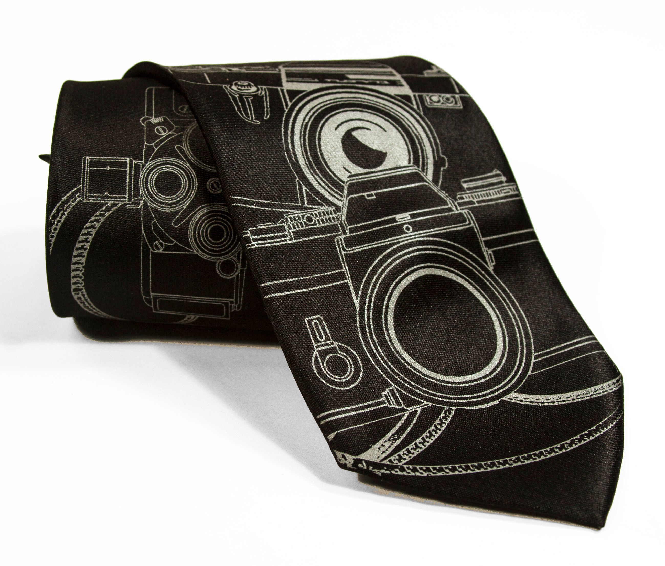 Old Cameras Silk Necktie. Photographer Tie, Black Silkscreen Print ...