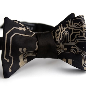 Circuit Board Bow Tie, Self Tie Bow Tie. Computer Science Graduation ...