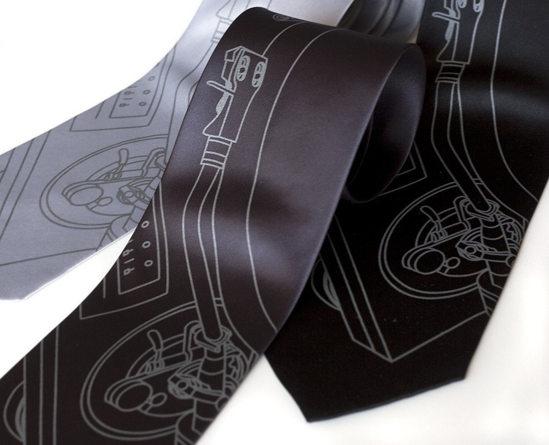 Turntable Tie. Record Player Silk Necktie - DJ Tie - Turntable Tonearm ...