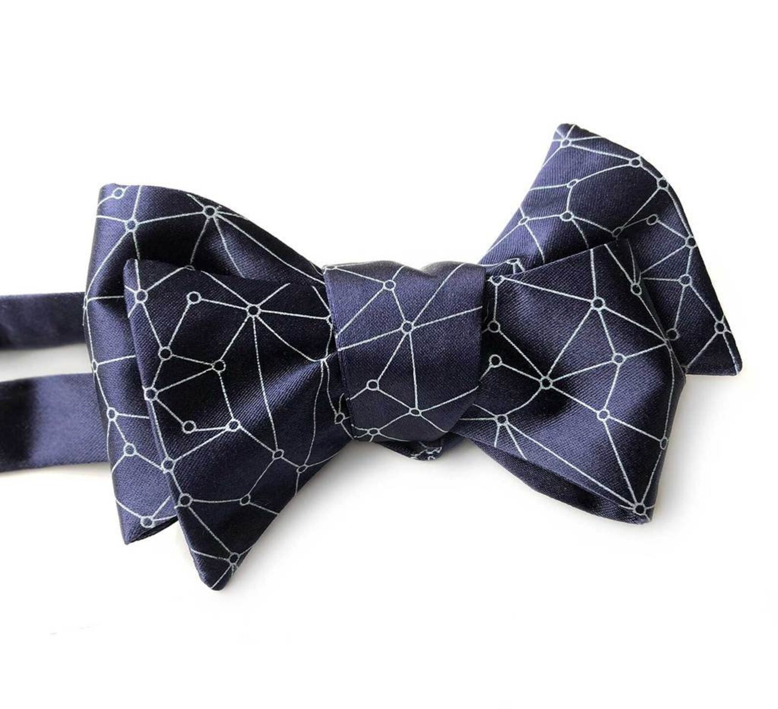 Blockchain Crypto Bow Tie, Decentralized Distributed Network ...