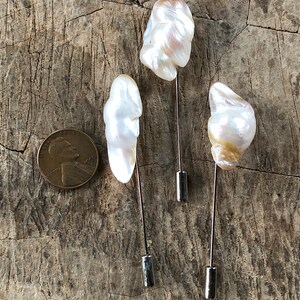 Baroque Pearl Brooch. Iridescent Cream Freshwater Pearl Lapel Pin ...