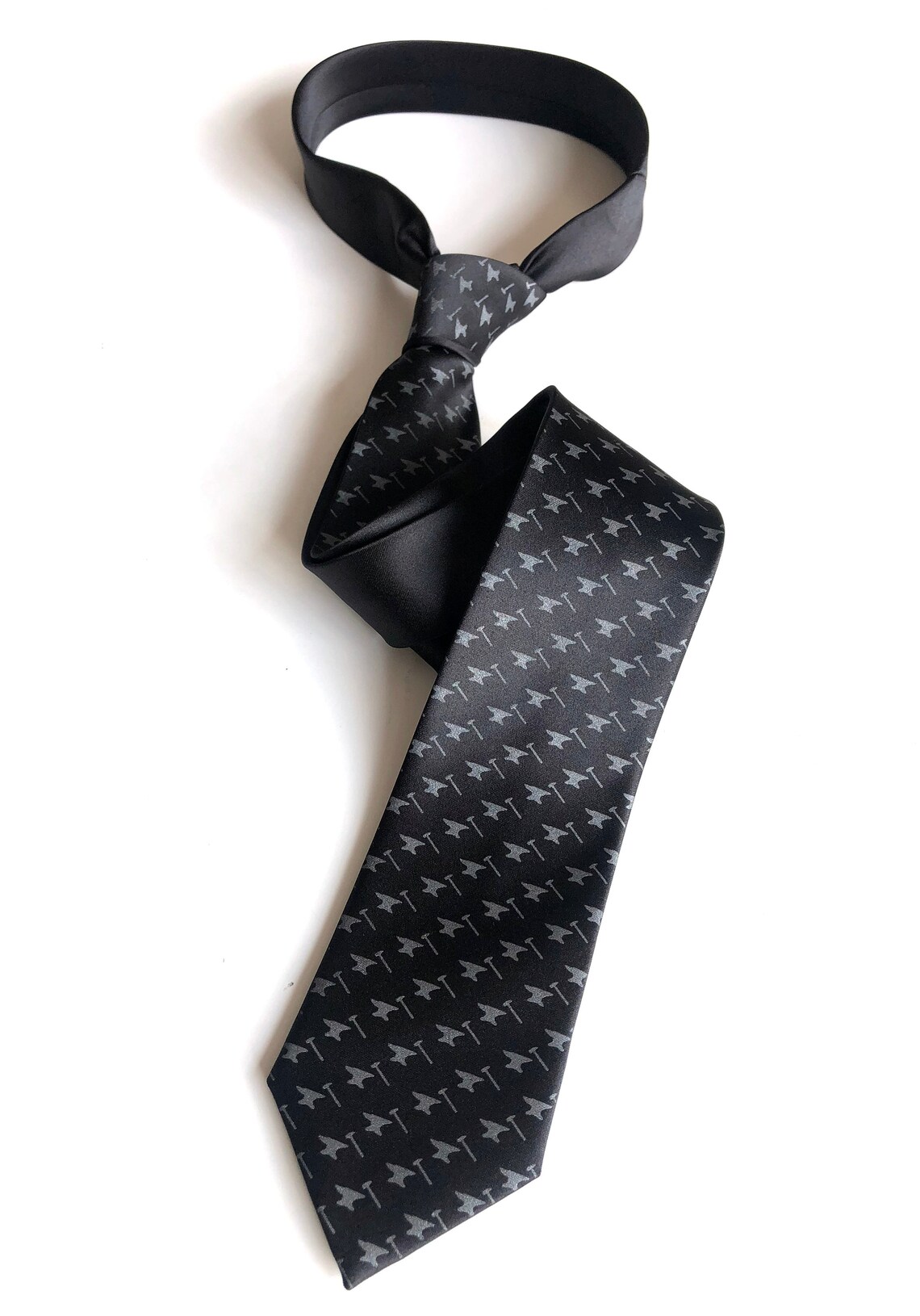 Blacksmith Anvil, Men's Necktie. Anvil, Hammer Tie. Gifts for Men ...
