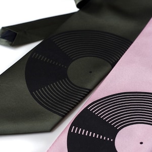 Vinyl Record Tie. Dj Gift Ideas 12" Record Album Mens Silk Necktie Gift ...