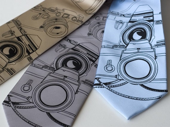 Old Cameras silk necktie. Photographer tie black silkscreen | Etsy