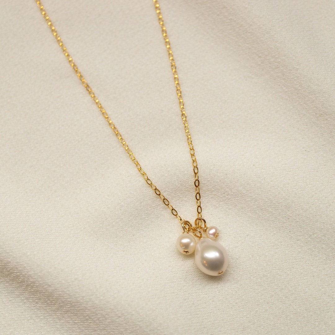 Three Pearl Gold Necklace // 14K Gold Filled Necklace // Bridal Jewelry ...
