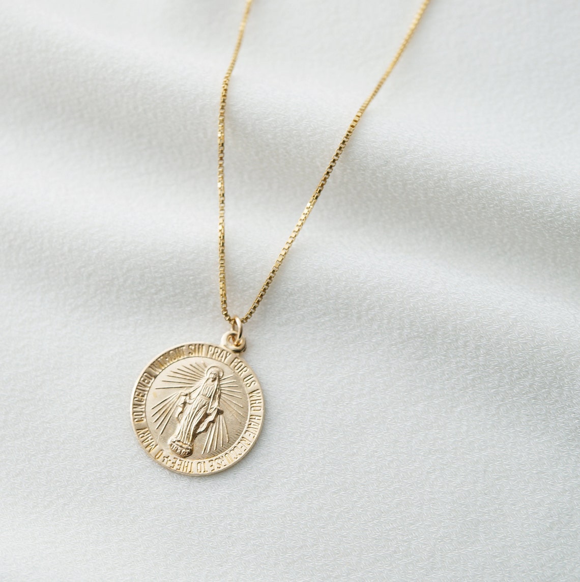 Blessed Mother Virgin Mary Gold Coin Medallion Necklace mary | Etsy