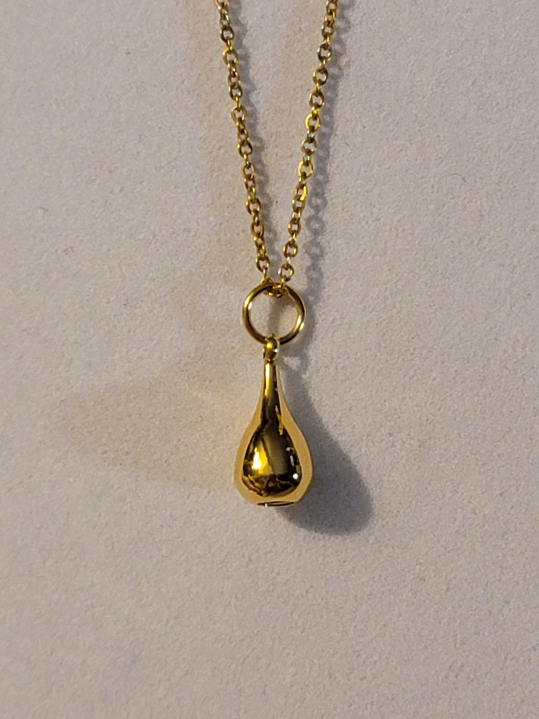 Gold Teardrop Cremation Urn Necklace, Teardrop Urn, Necklace for Ashes ...