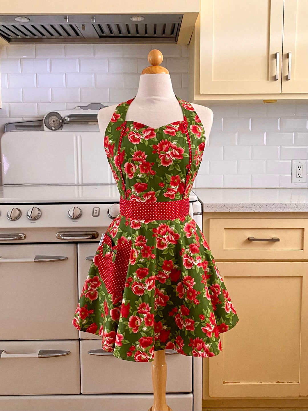 The MAGGIE - Christmas Holiday Floral - Retro Inspired Full Apron - Etsy