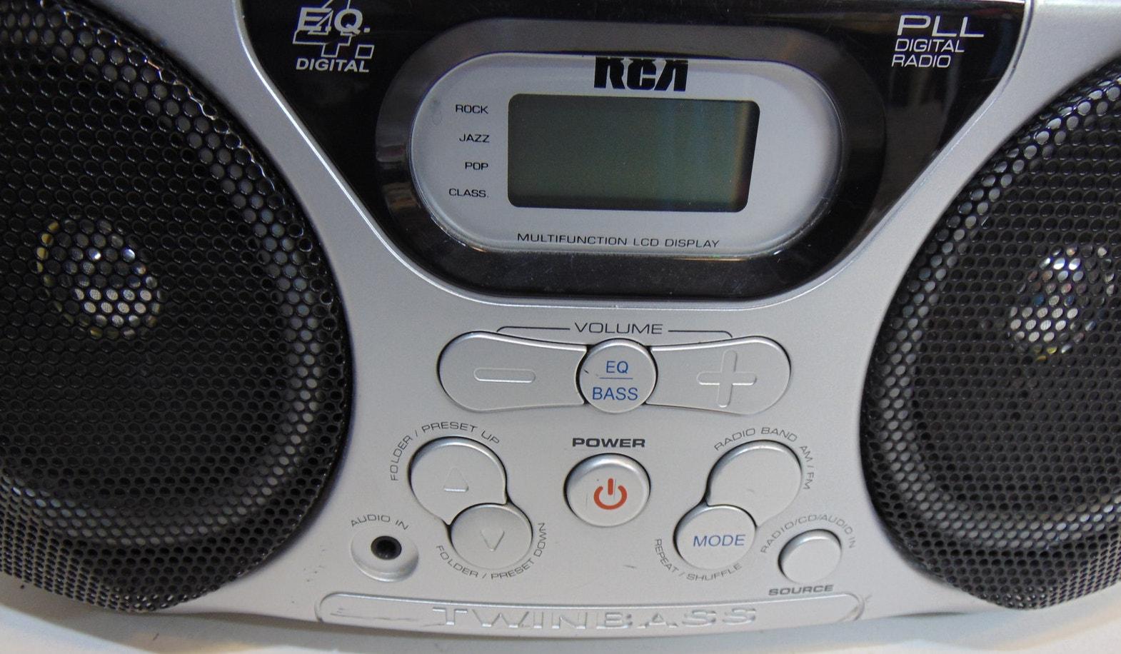 RCA Twin Bass RCD1598 Portable Boombox Fm/am/cd/mp3 Stereo Radio Tested ...