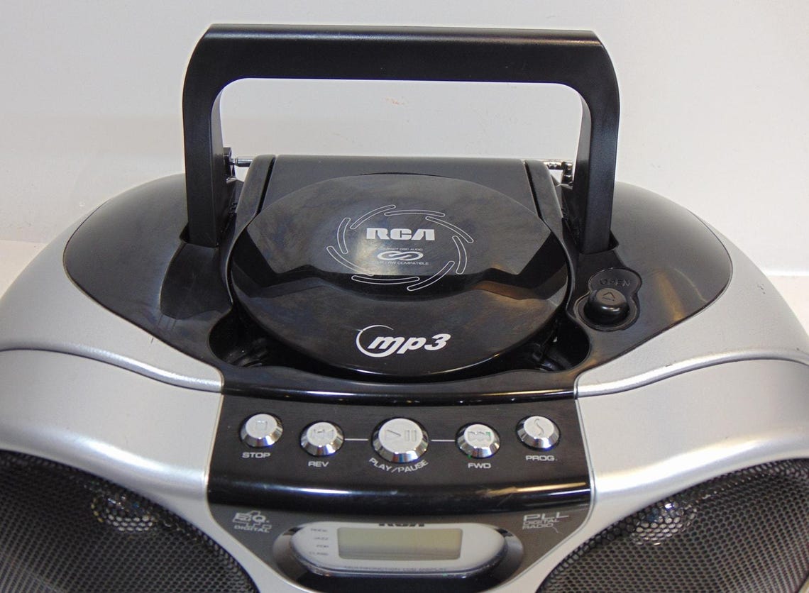 RCA Twin Bass RCD1598 Portable Boombox Fm/am/cd/mp3 Stereo Radio Tested ...