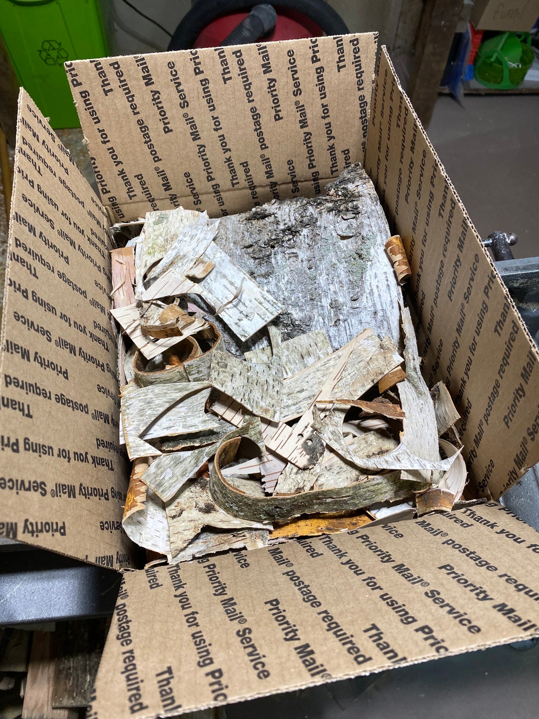Birch Bark Medium Priority Box Stuffed Full Offcut Scraps All Natural ...