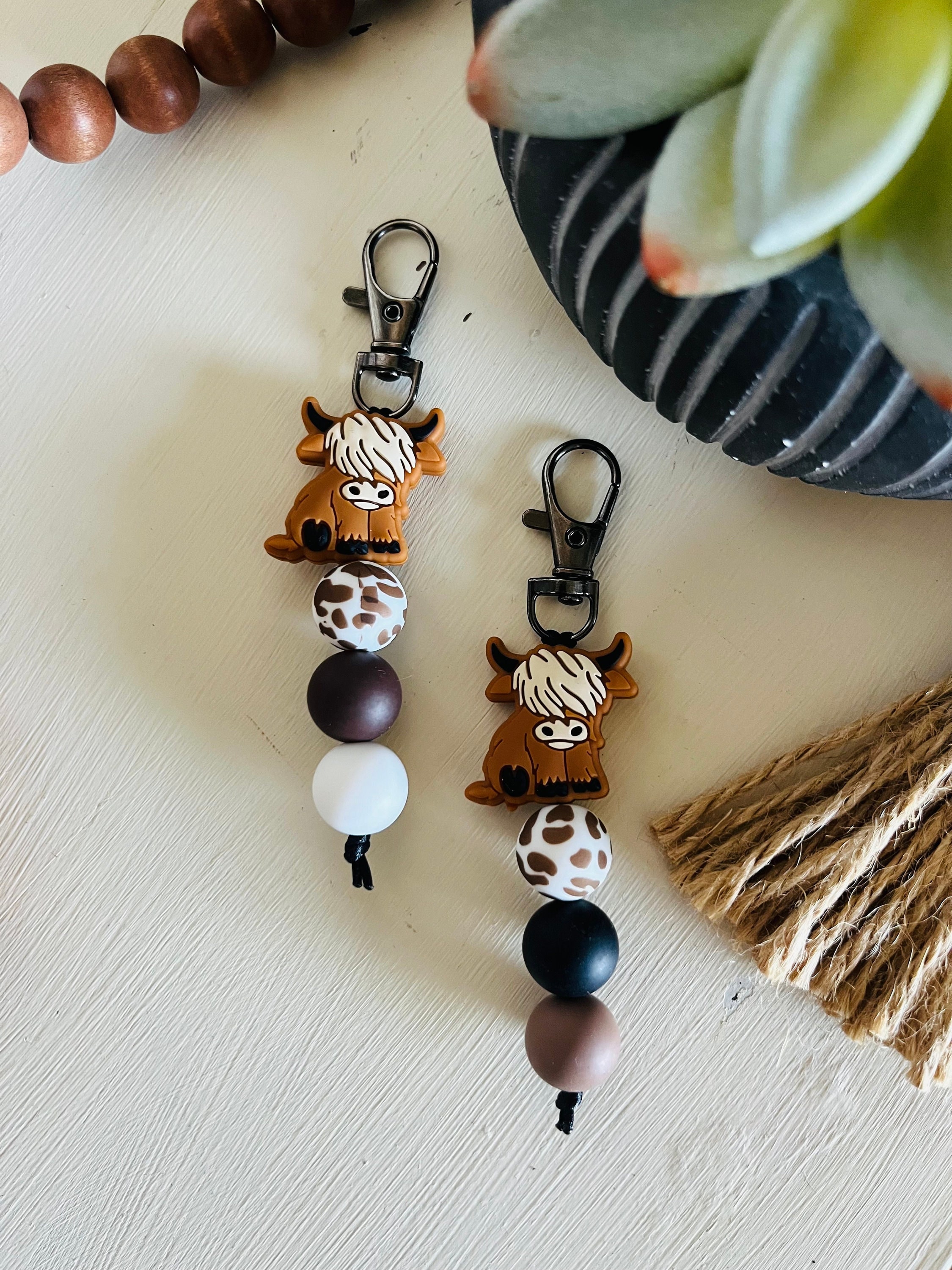 Highland Cow Keychain/cow Keychain/keychain/western Keychain - Etsy