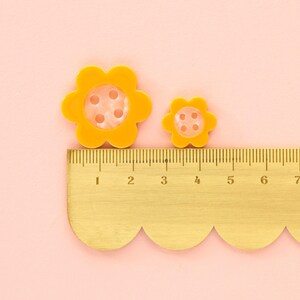 Yellow Daisy Large 1" Buttons - 6 Pack - Etsy