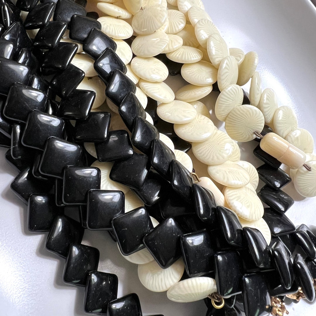 7 Vintage Lucite Necklaces Lot NOS Ivory and Black Trifari Cellulose ...