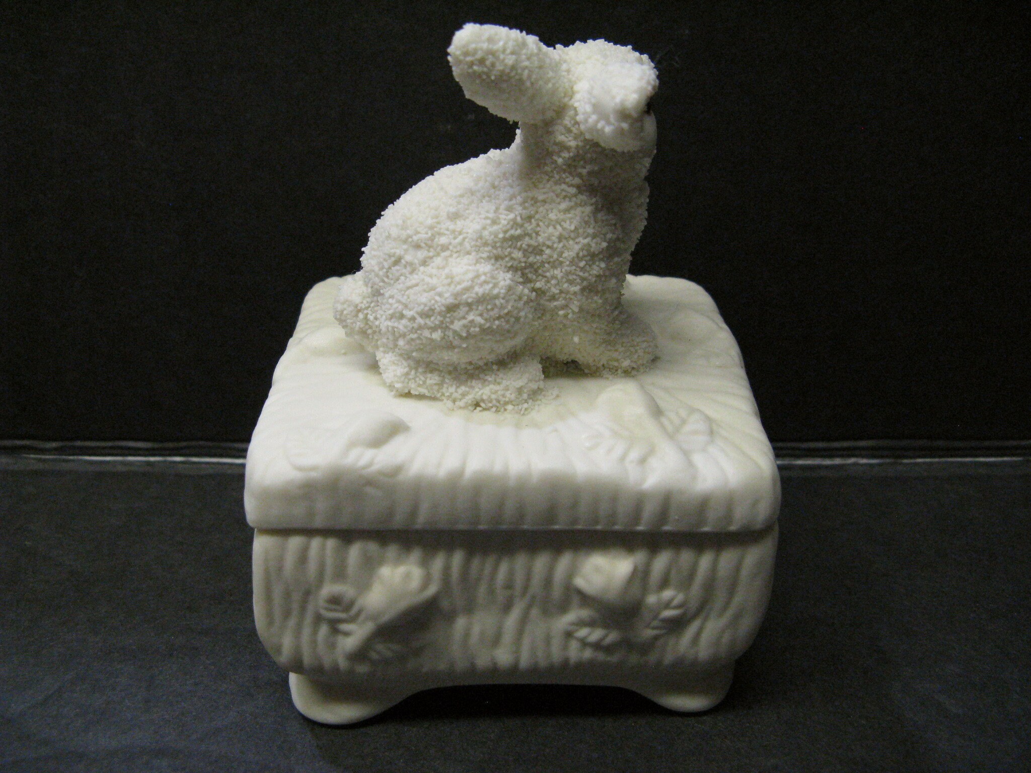 Bunny Rabbit Trinket Box, Vintage Trinket Box, Vintage Bunny Rabbit ...