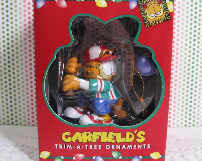 Garfield the Cat Vintage Christmas Ornament Baseball Player in Box PAWS ...