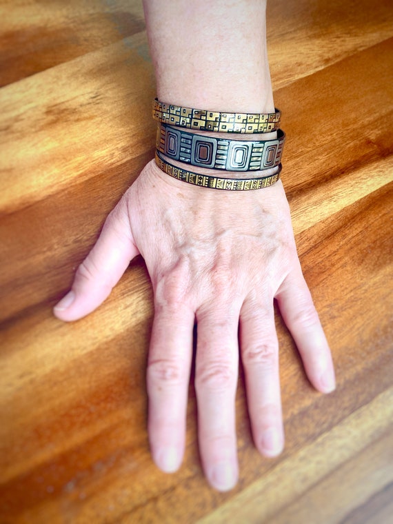 3 Three Vintage Hermes style, stacking bracelets. Set… - Gem