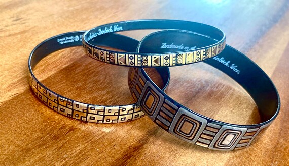 3 Three Vintage Hermes style, stacking bracelets. Set… - Gem