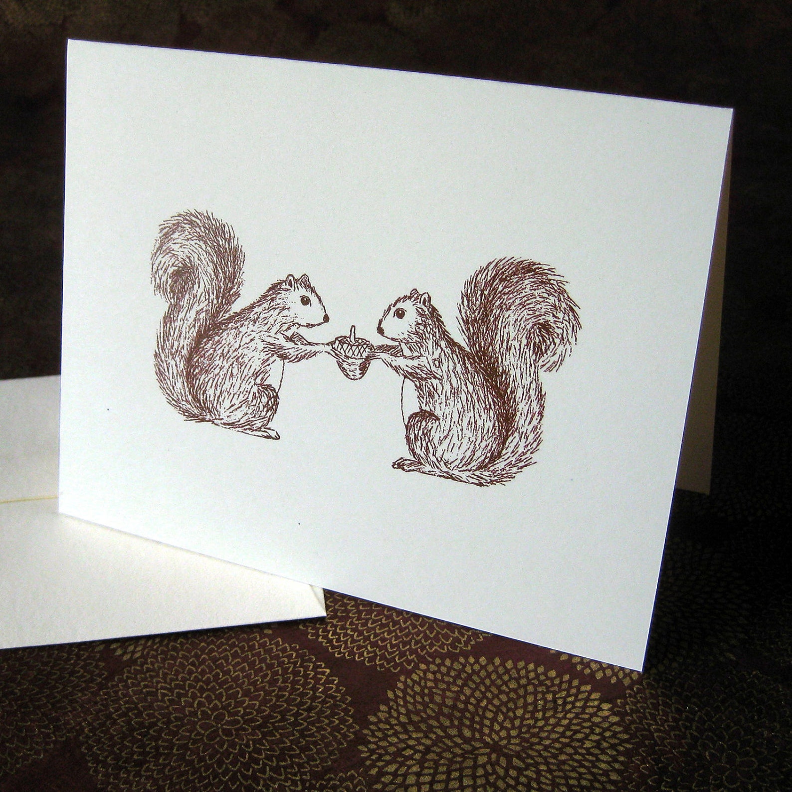 Two Squirrels and an Acorn Illustration Note Card - Etsy