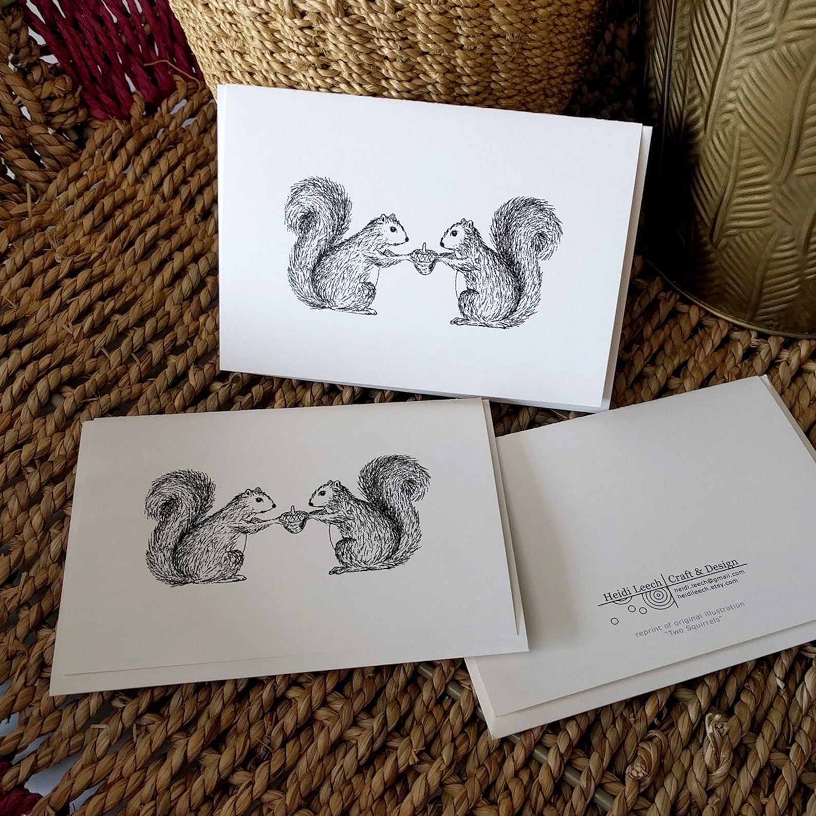Two Squirrels and an Acorn Illustration Note Card - Etsy