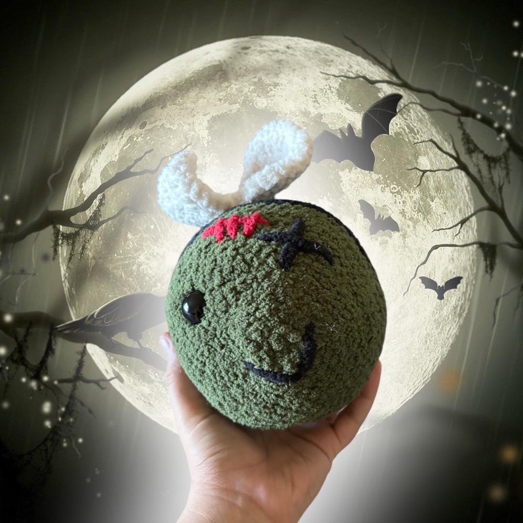 Crochet Zom-bee - Etsy