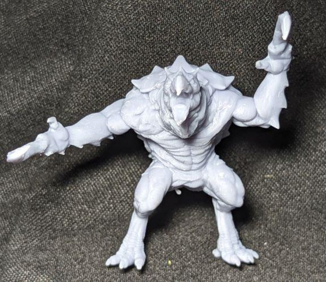 2 Hook Horror Miniatures for Dungeons and Dragons/pathfinders 62mm - Etsy