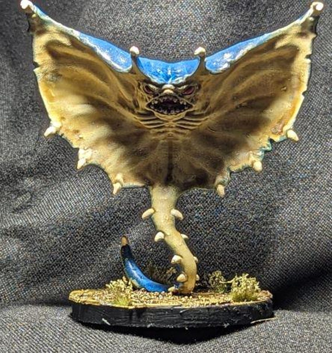 Hand Painted Cloaker Miniature for Dungeons and Dragons/pathfinders ...