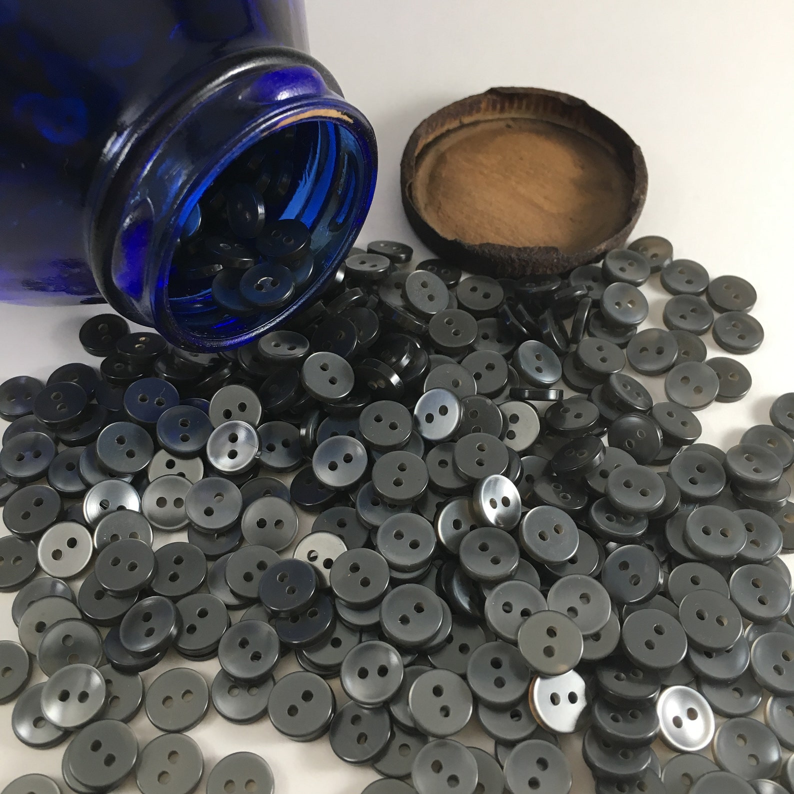 Tiny Gray Concave Buttons Lot of 75 Small Shirt Button Ideal - Etsy
