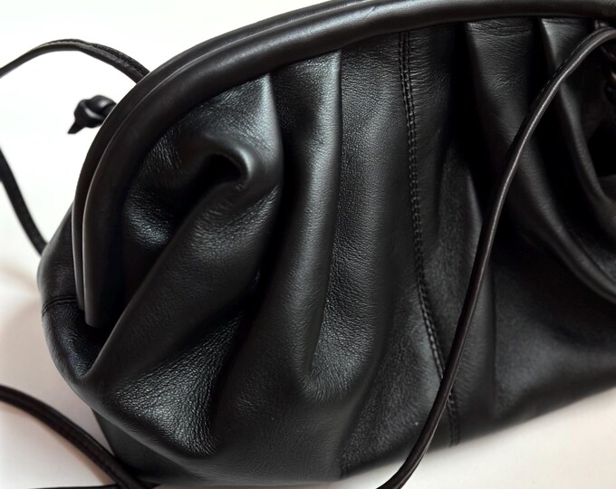NEW Limited Edition Clam Shell Purse in Deep Black, Soft Leather, Anna ...