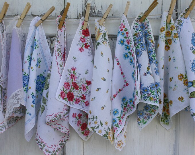 RESERVED-10 Vintage Hankies - Etsy