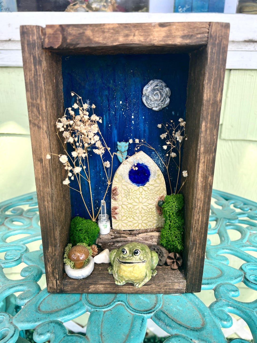 OAK Frog With Fairy Door Wooden and Ceramic Diorama Whimsical Frog ...