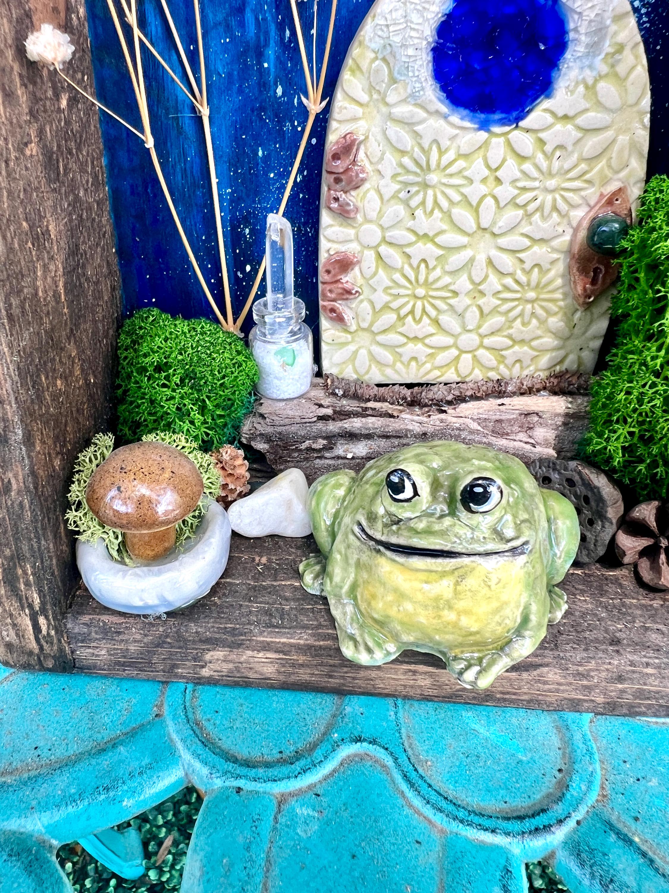 OAK Frog With Fairy Door Wooden and Ceramic Diorama Whimsical Frog ...