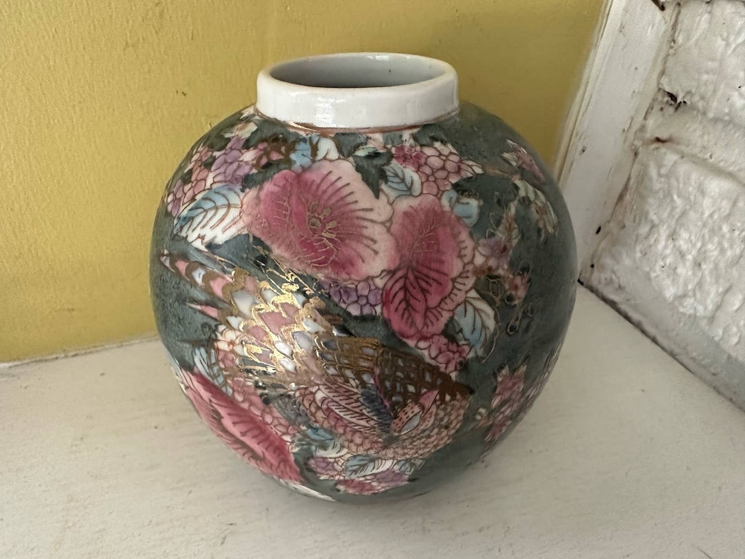 C & F Enterprises Chinoiserie Small Pot Belly Vase Ornate Chinese ...